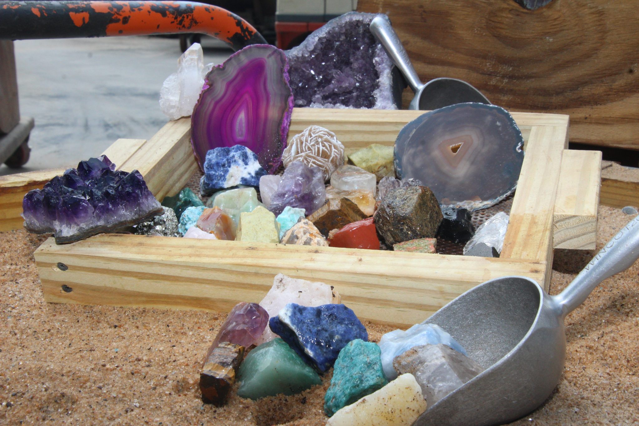 Gemstone Mining - Consolidated Gold Mine